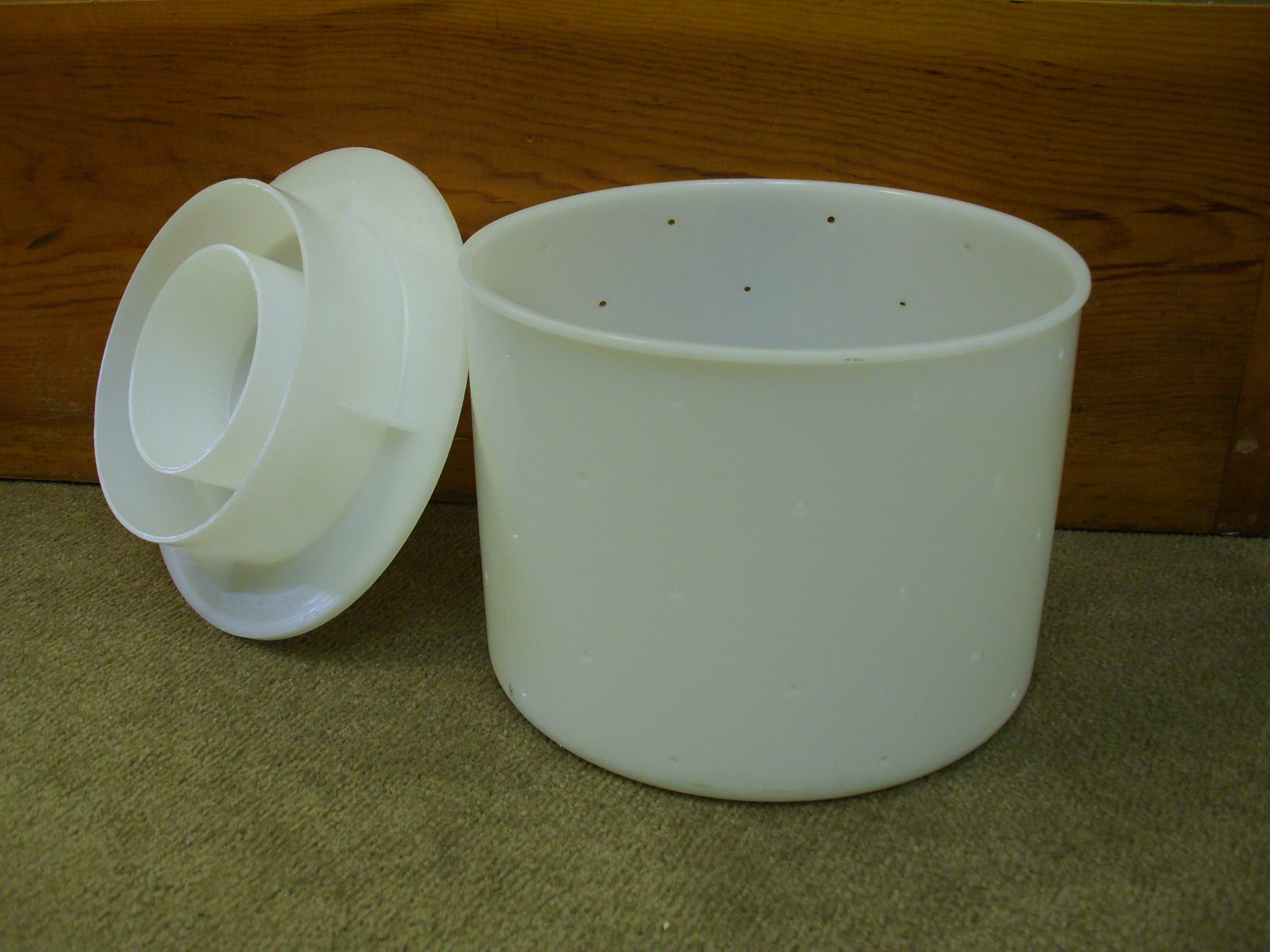 Round Plastic Cheese Mold - International Machinery Exchange