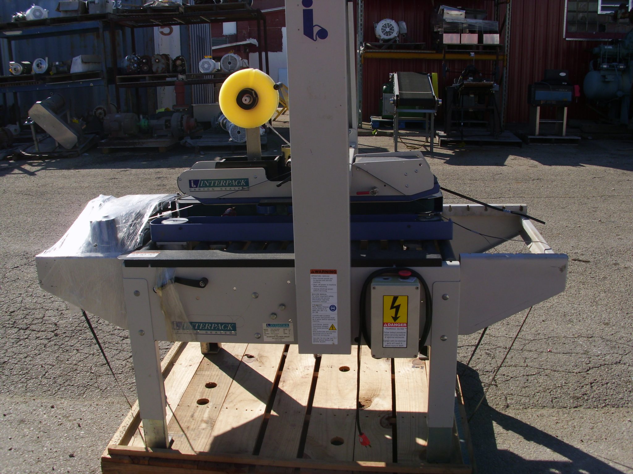 Adjustable Case Taping Machine - International Machinery Exchange